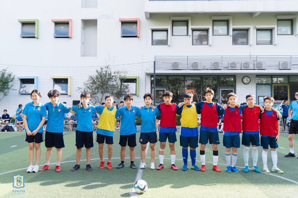 The first football match of the U15 SenTia team in Schools' Athletics ...